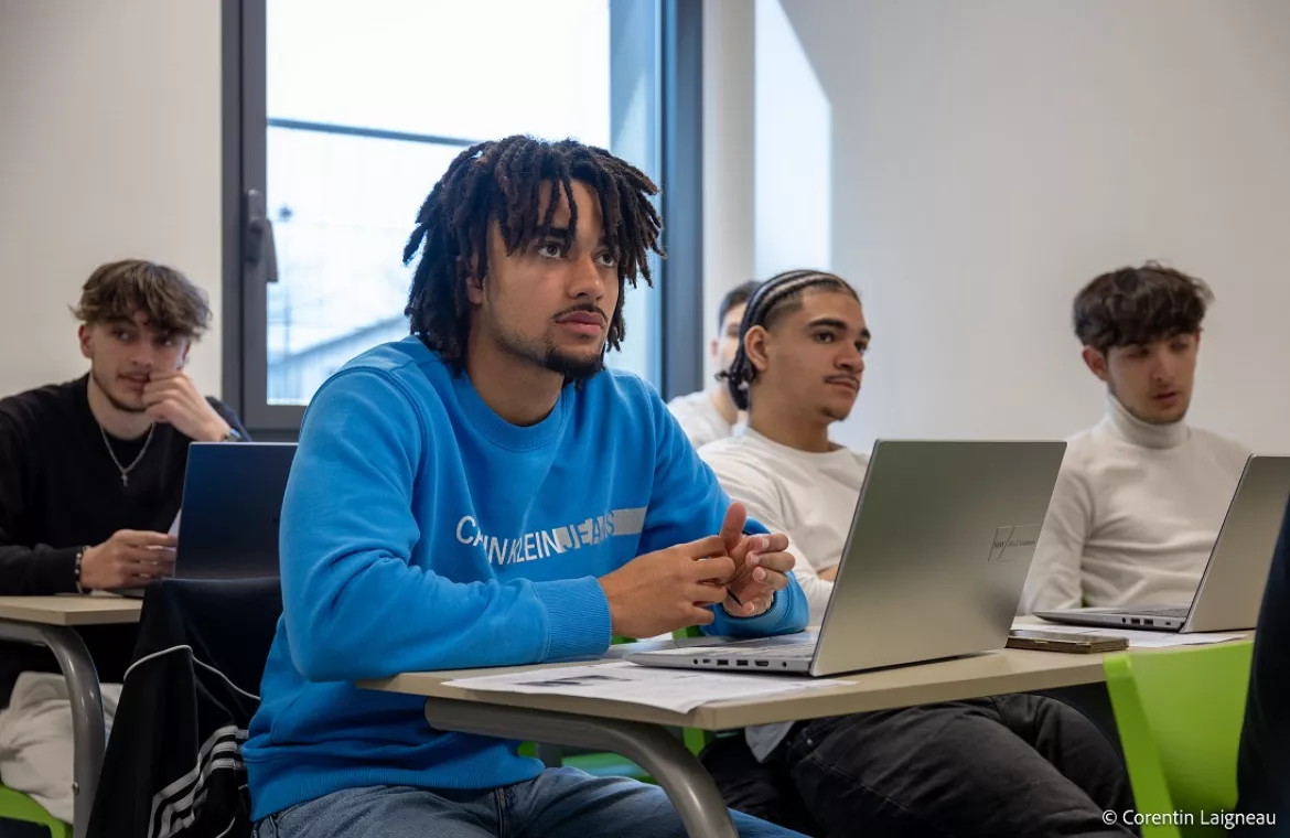 Formations BTS, Bachelor et MBA à Angers – Ecole de commerce ESPL